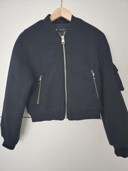 Zara bomber jakna %%% 2500 din