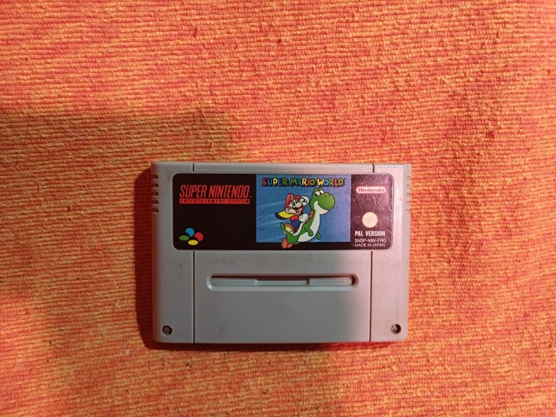 Super Mario World - Super Nintendo