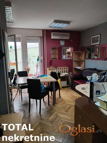 Stan,NOVI SAD,BULEVAR,kv: 25, € 280, ID: 9189772