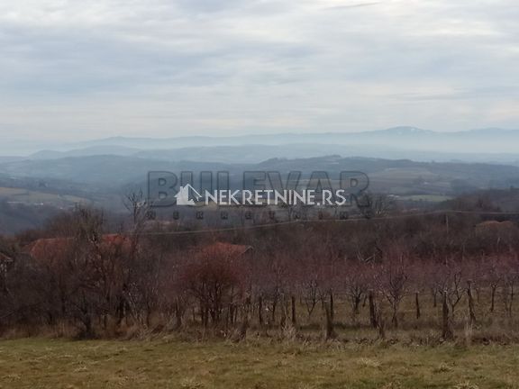 Plac u Ramaći kod Kragujevca - voćnjak i njiva, površine 12433 m2, dozvoljena gradnja