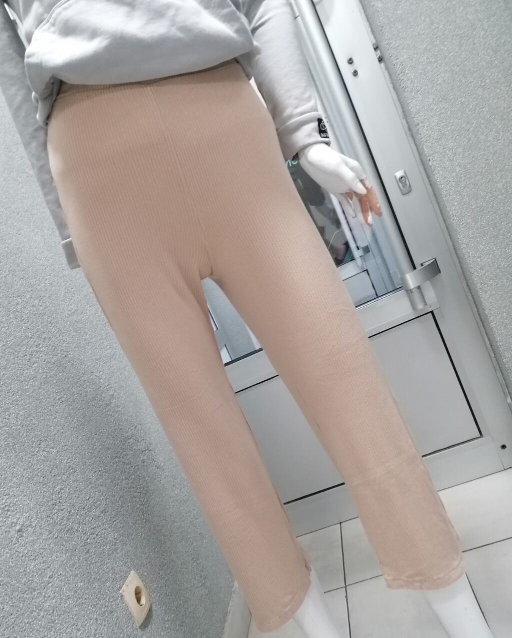 Pantalone lagane lepršave Pamuk elastin Odgovara Vel S M Jednom nošene