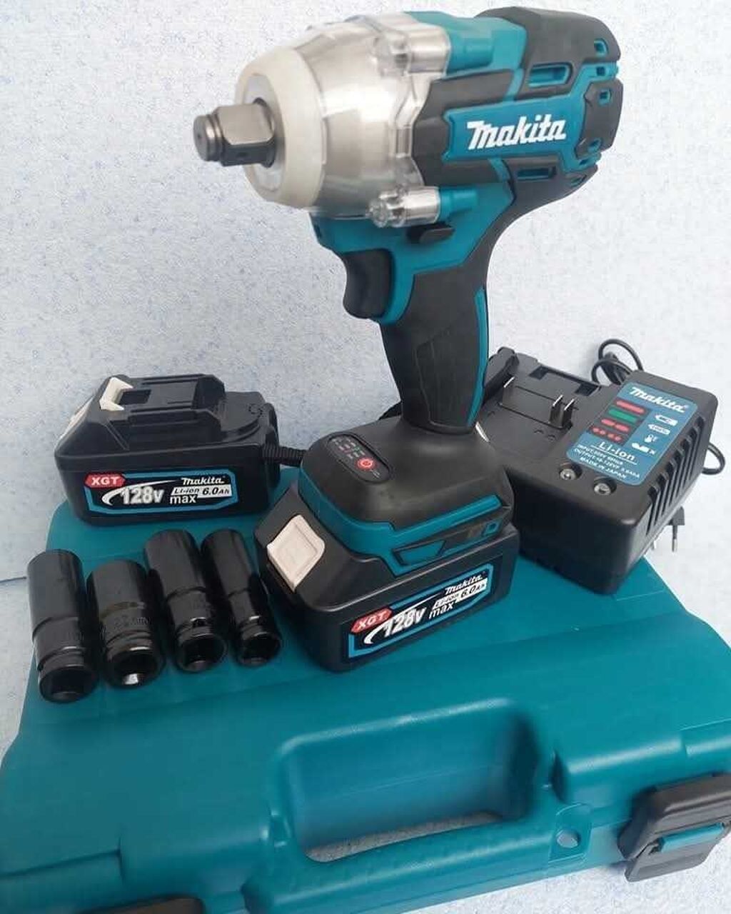 Aku odvijac za mehaniku i tockove Makita 128V 2 baterije 6900din