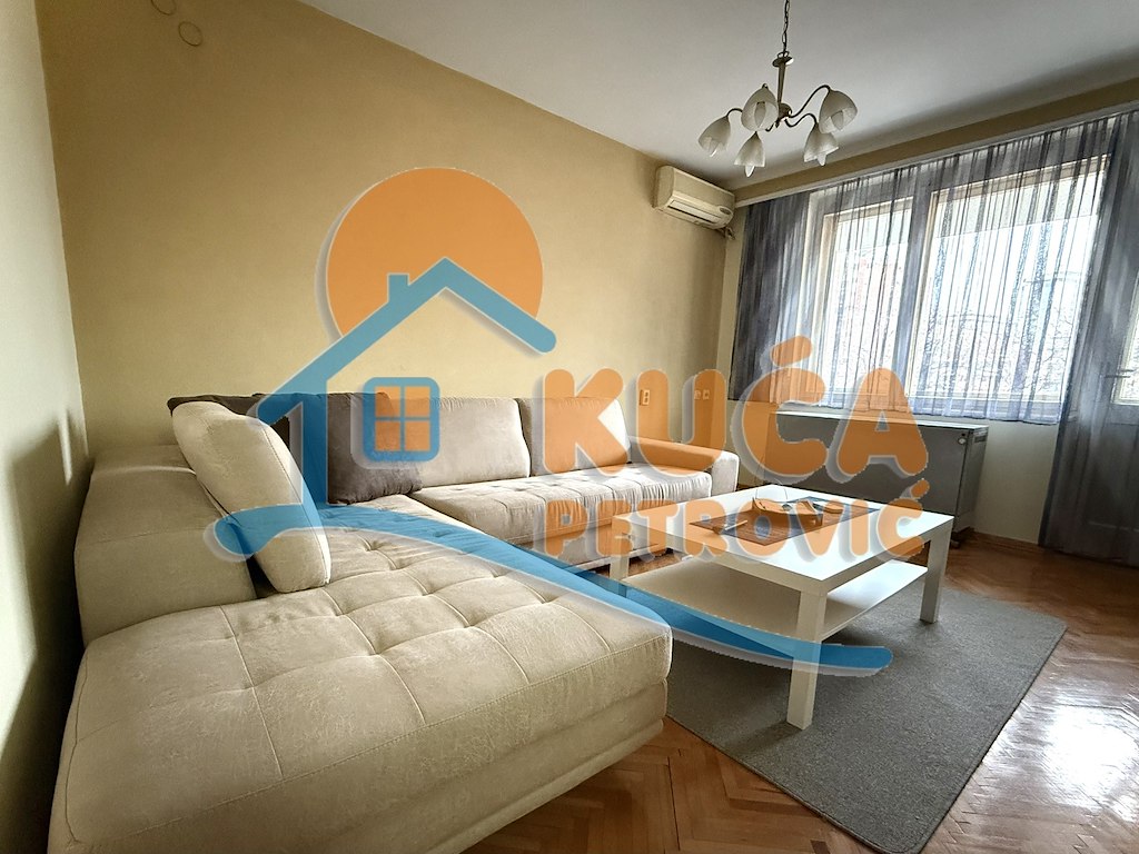 Dvosoban stan, 60 m2, Centar, Nikole Pašića ID: i-013208