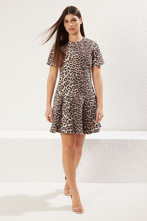 TRENDYOL MULTICOLORED LEOPARD PATTERNED RUFFLE SKIRT BROWN MINI DENIM DRESS