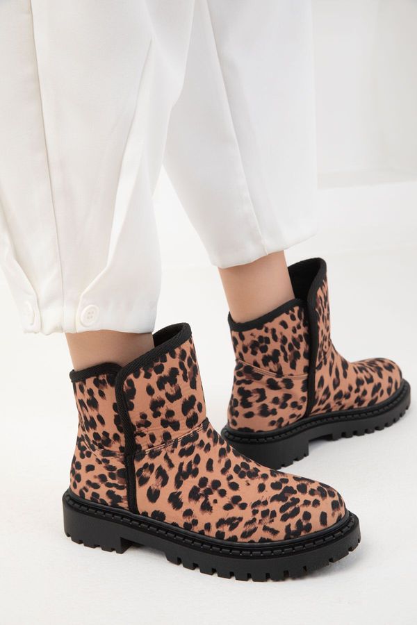 SOHO LEOPARD WOMEN'S BOOTS & BOOTIE 19750