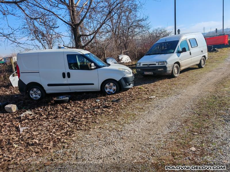 Fiat Doblo 1.3 Mjet Kompletan Auto U Delovima
