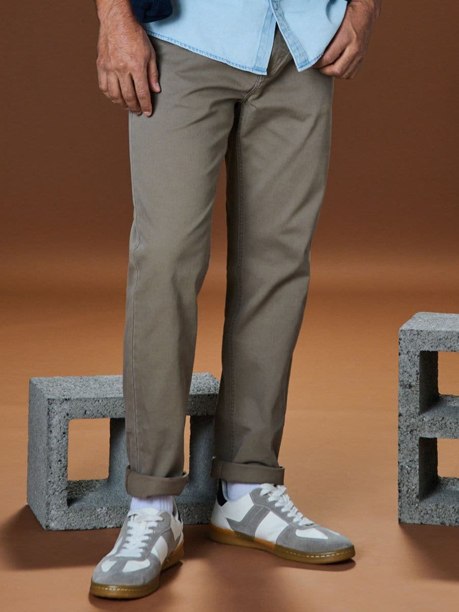 Pantalone regular kroja
