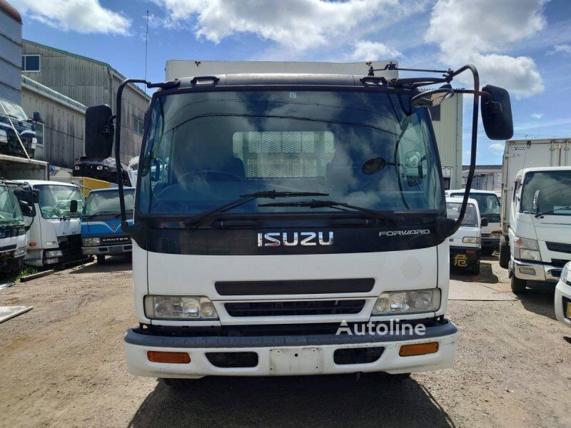 Isuzu FORWARD kamion s ravnom platformom