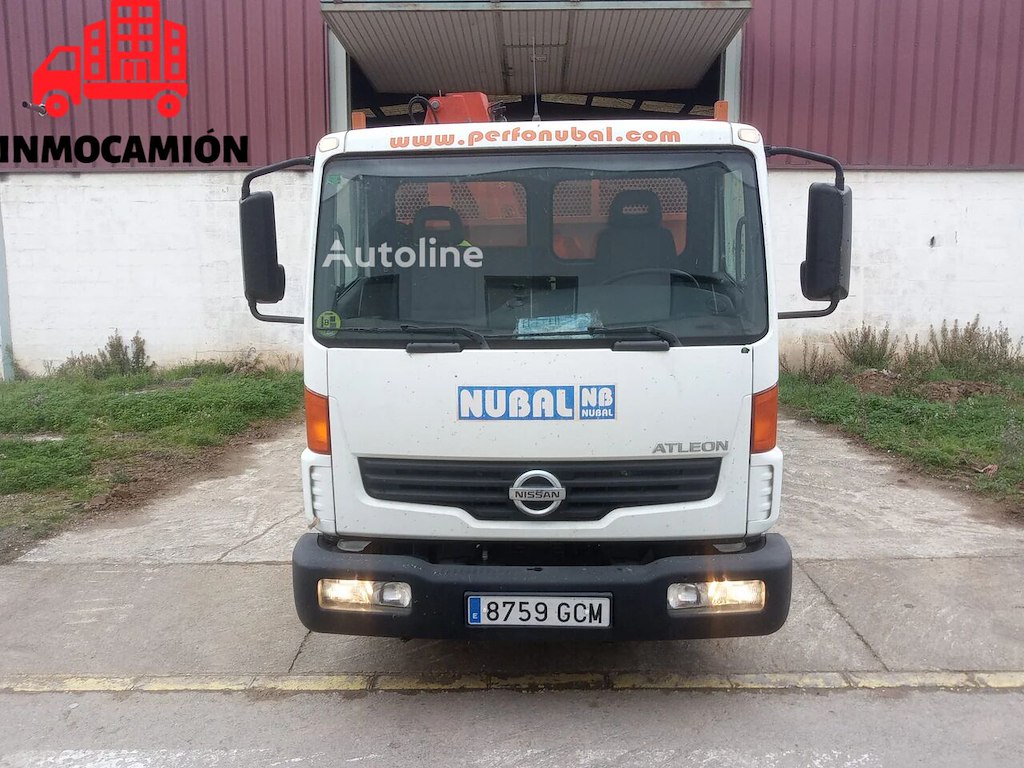 Nissan ATELON TK3.35 kamion s ravnom platformom