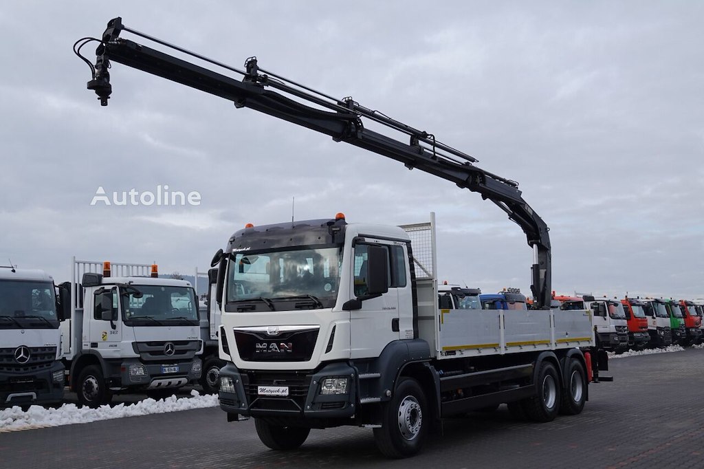 MAN TGS 26.400 / 6x4 / SKRZYNIOWY - 6,5M / HDS HIAB 188 4 x wysów 13 kamion s ravnom platformom