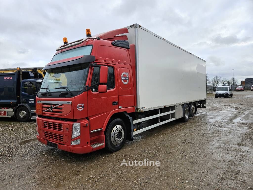 Volvo FM 330 6x2/4 // Igloocar // 24 pallets kamion furgon