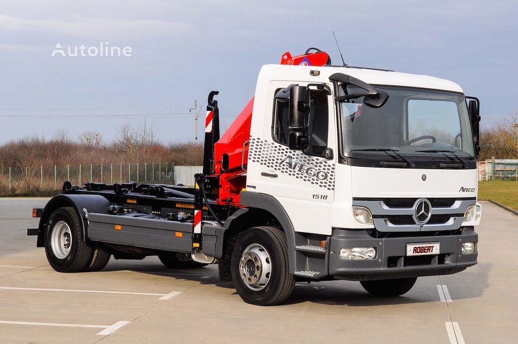 Mercedes-Benz ATEGO 1518 HÁKOVÝ NOSIČ KONTEJNEROV + HYDR. RUKA EURO5 kamion rol kiper