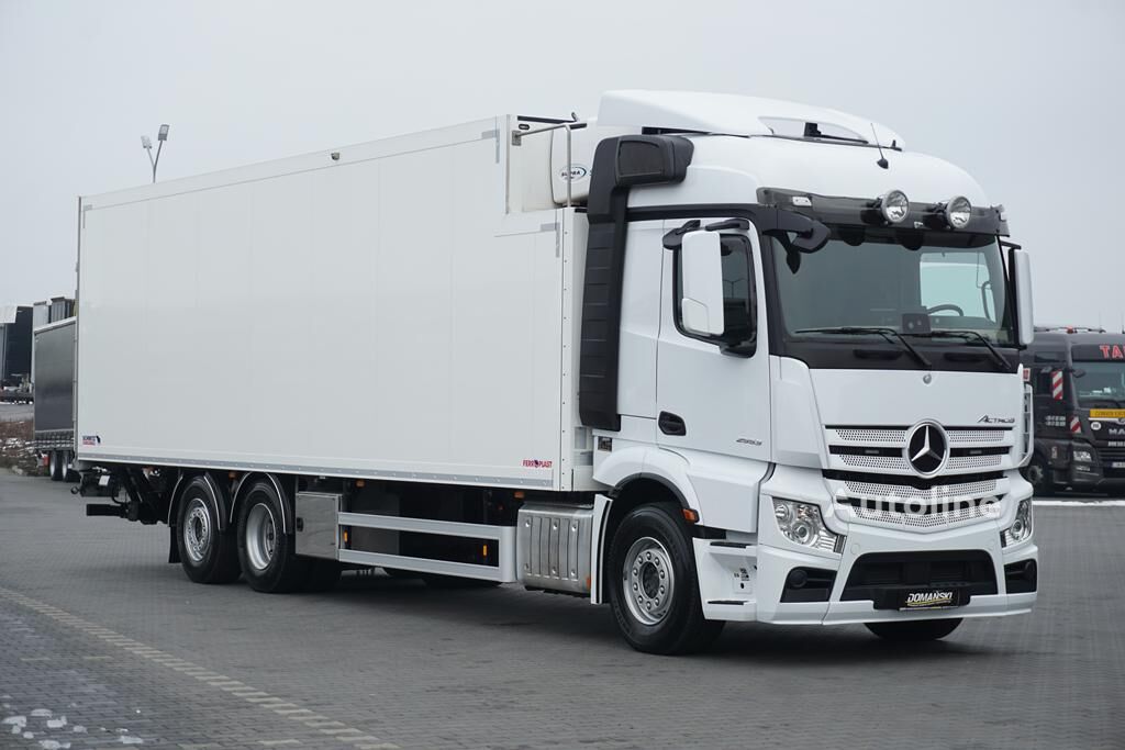 Mercedes-Benz ACTROS / 2553 / EURO 6 / CHŁODNIA + WINDA / 23 PALETY / OŚ SKRĘT kamion hladnjača