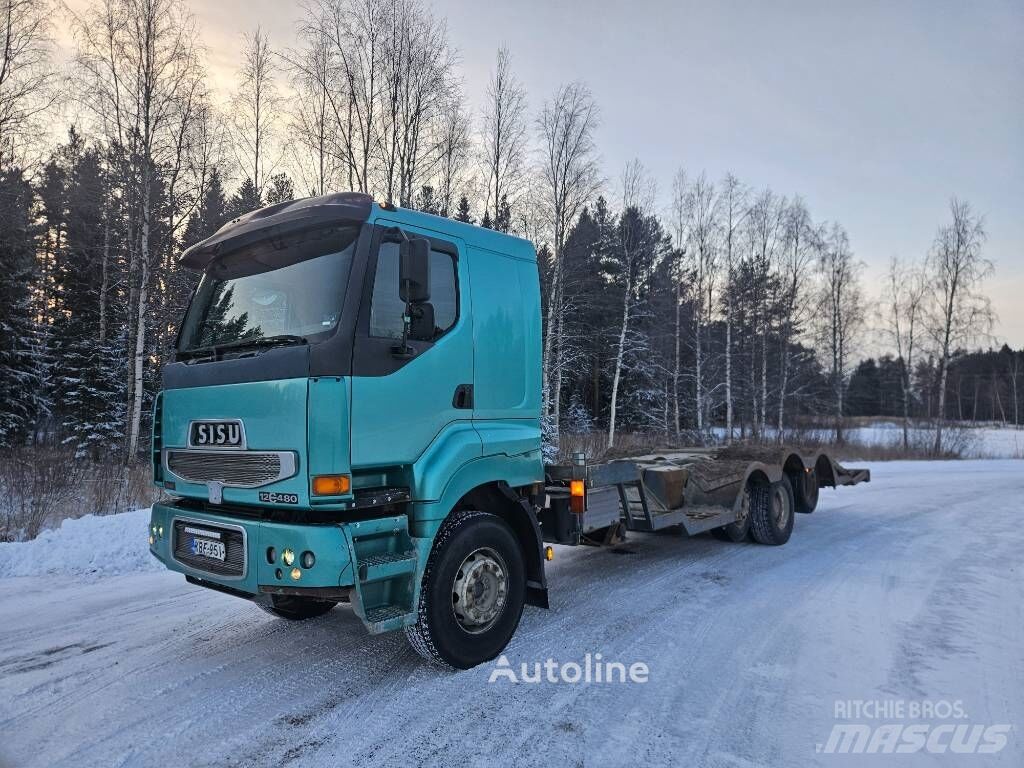 Sisu E12 8x2 autotransporter