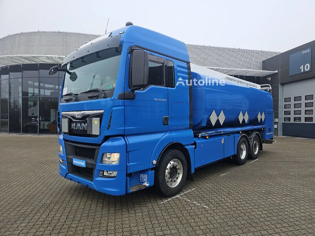 MAN TGX 26.440 6x2 - Fuel - 3 compartments - 20.500 L - Euro 6 autocisterna