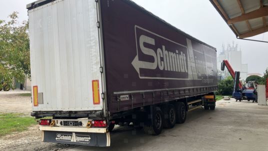 Schmitz Cargobull poluprikolica sa kliznom ceradom