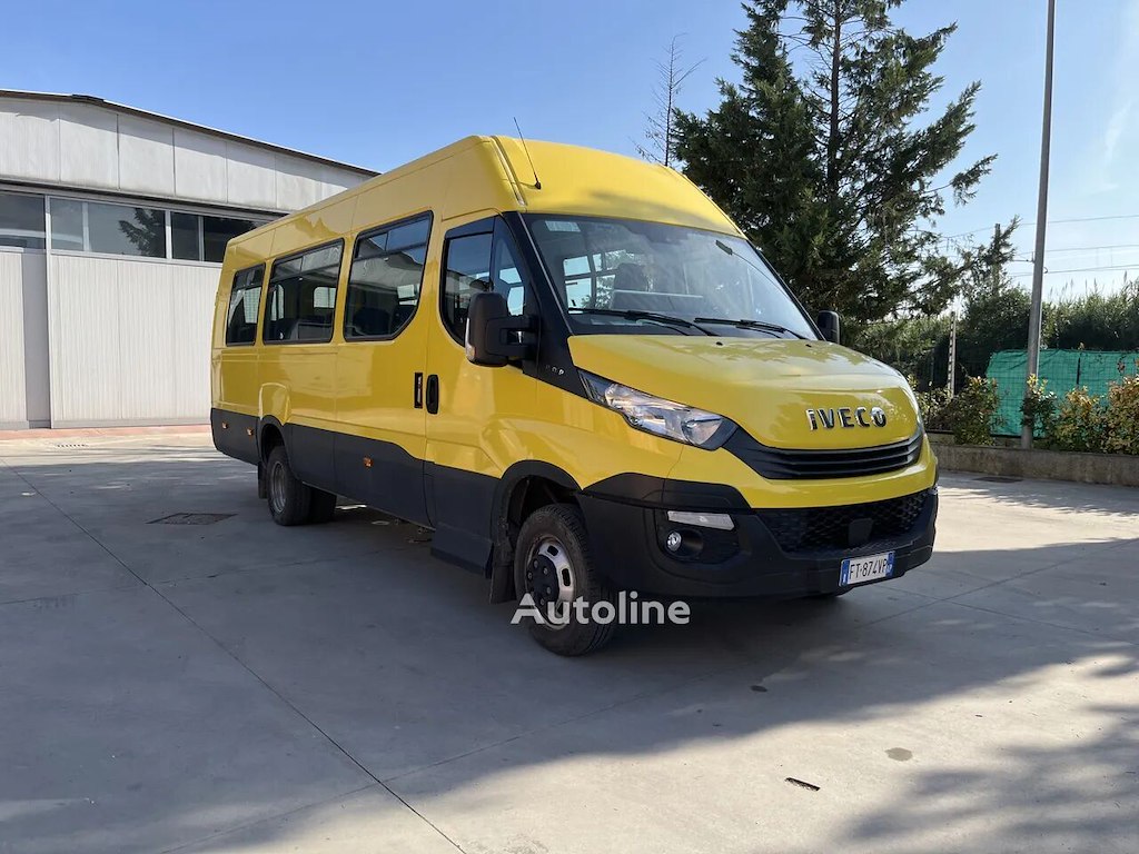 Prodaje se IVECO Daily školski autobus na aukciji