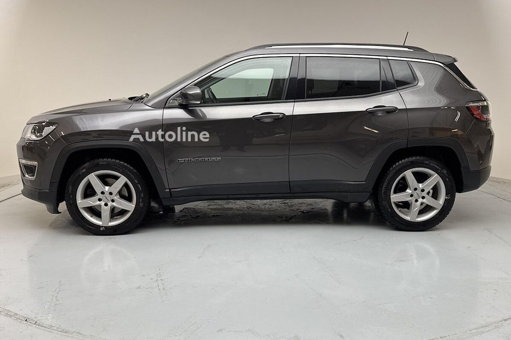 Prodaje se Jeep Compass krosover na aukciji