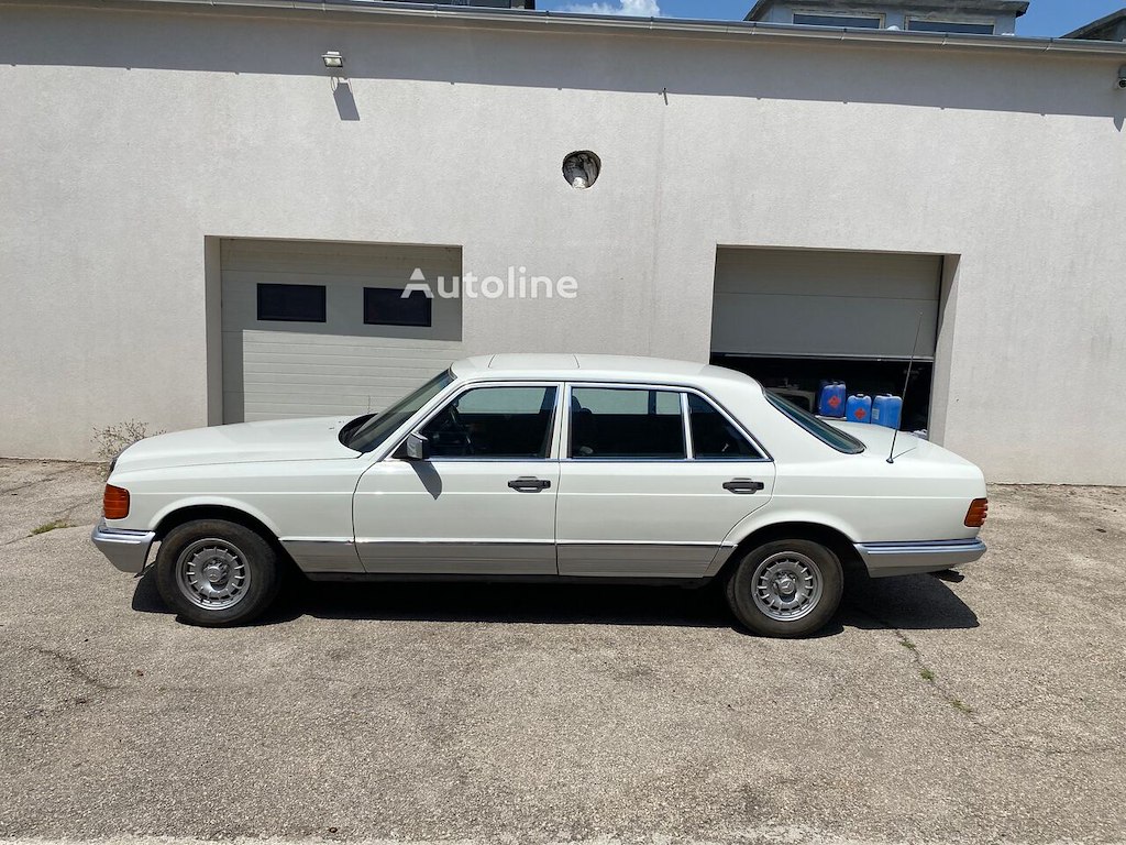 Mercedes-Benz W126 500SEL limuzina