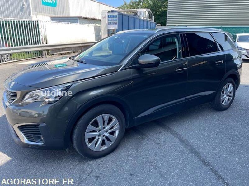 Prodaje se Peugeot 5008 krosover na aukciji