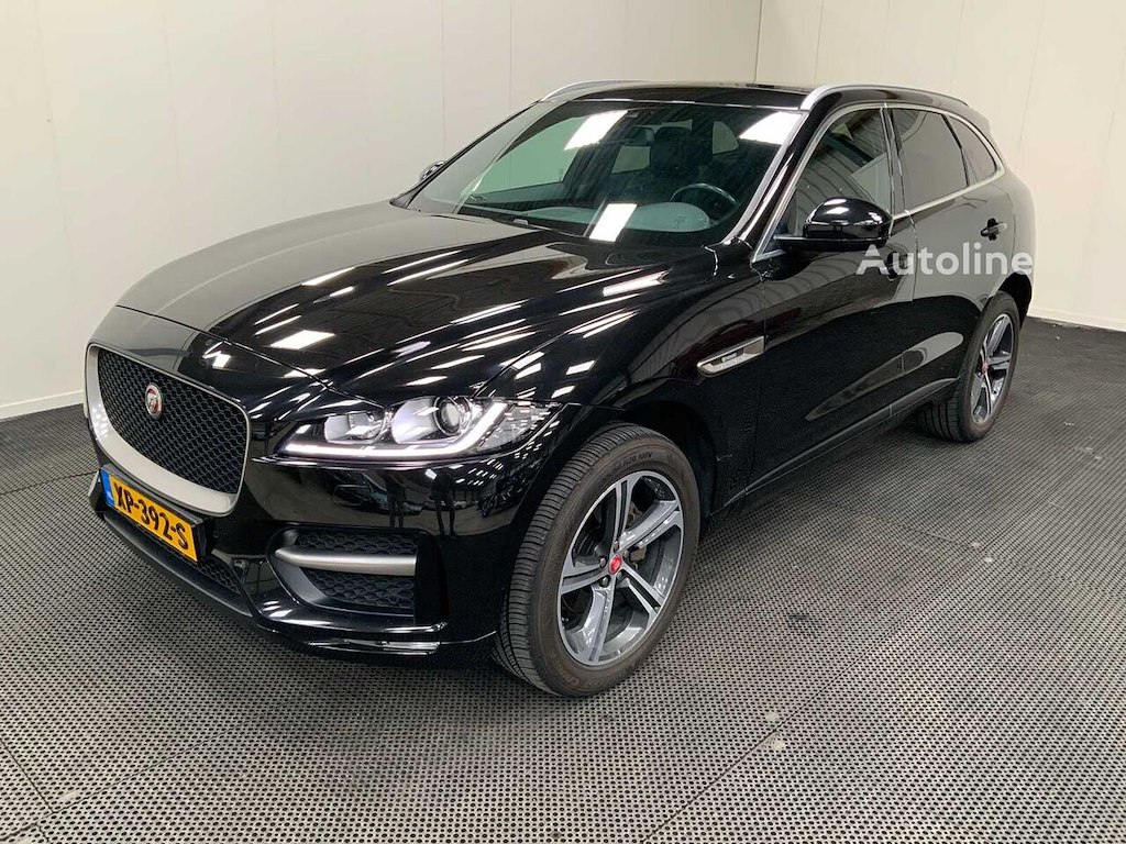 Prodaje se Jaguar F-PACE krosover na aukciji