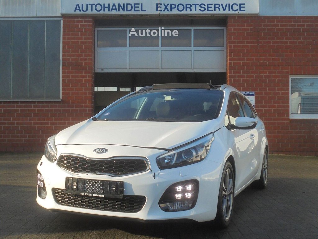 KIA cee'd Sportswagon GT Line, Panorama, Navi, Klima hečbek