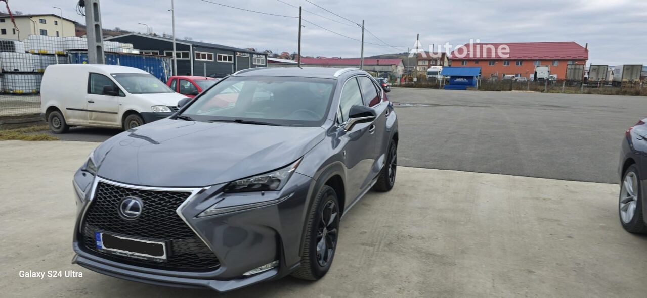 Lexus NX300H krosover