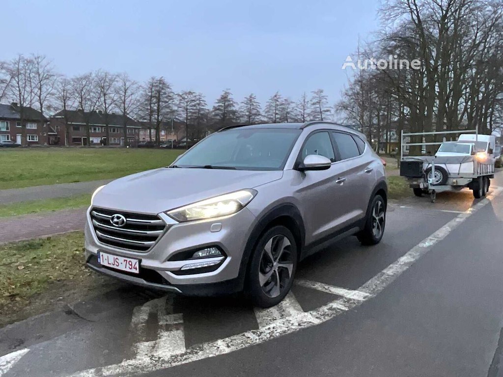 Prodaje se Hyundai Tucson krosover na aukciji