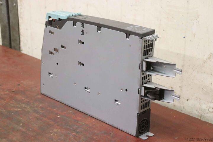 Double motora modul
Siemens 6SL3120-2TE21-OAA4