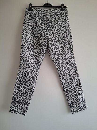 H&M leopard farmerke..vel.30