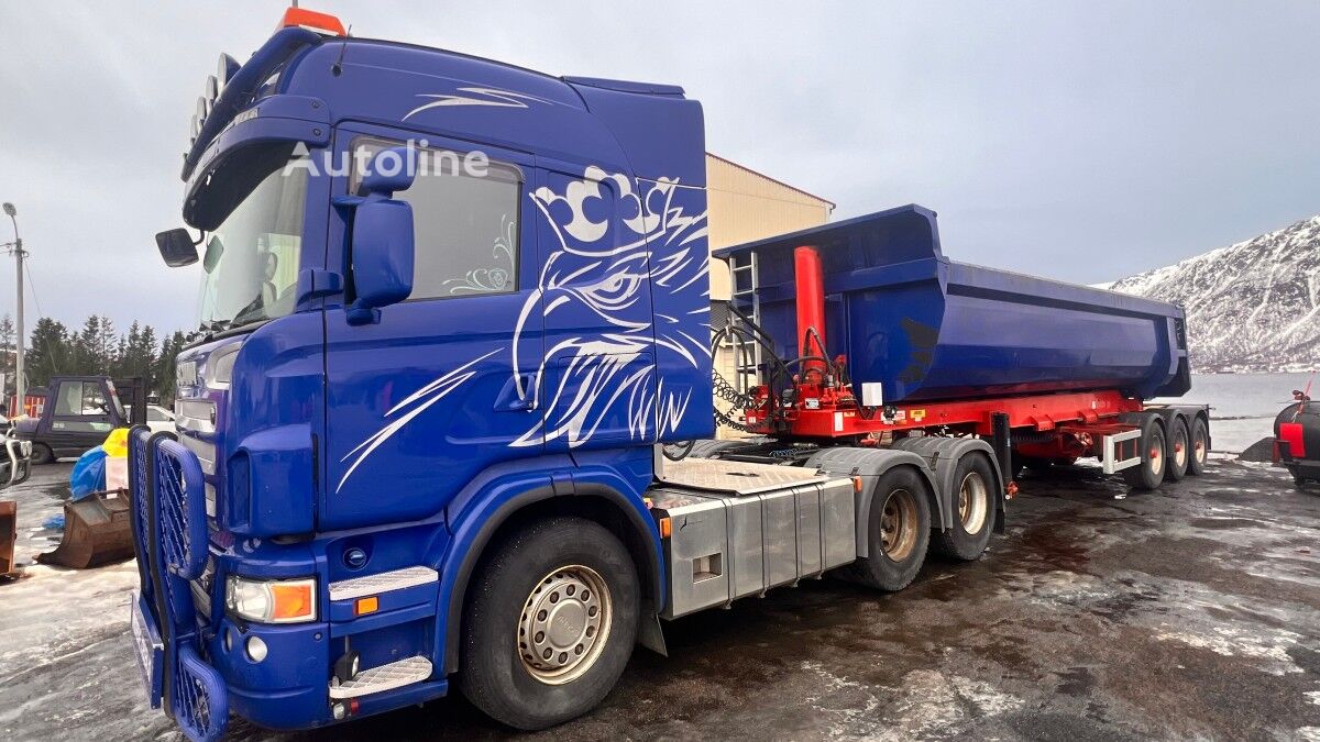 Prodaje se Scania R560 tegljač na aukciji + poluprikolica kipera