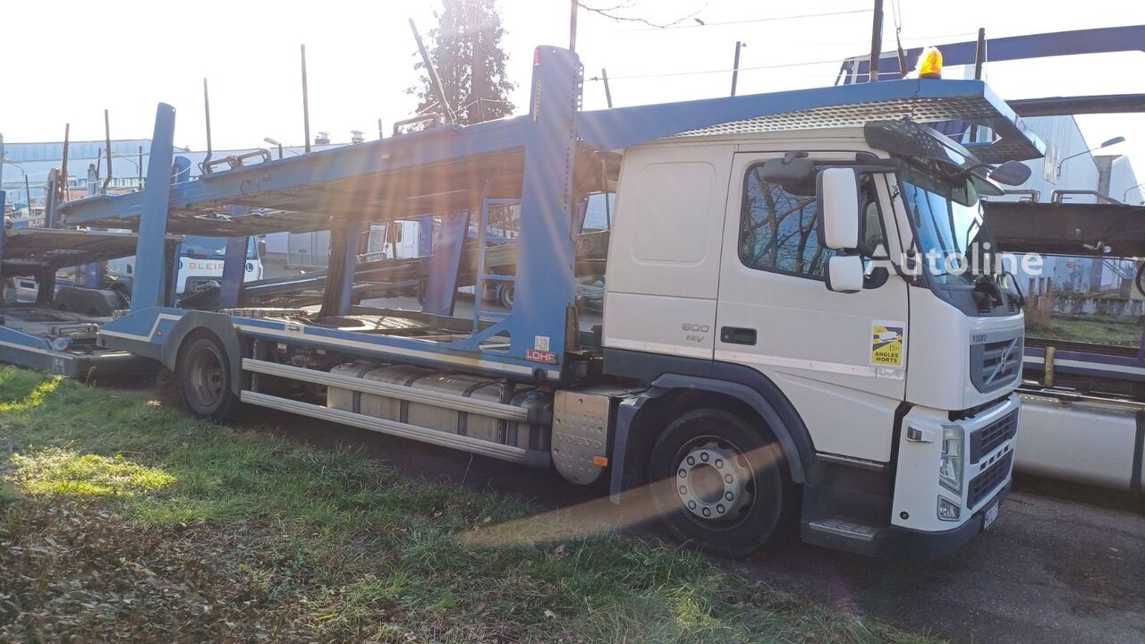 Volvo FM 600 tegljač + poluprikolica autotransportera