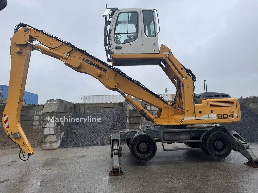 Liebherr A 904 C bager za pretovar