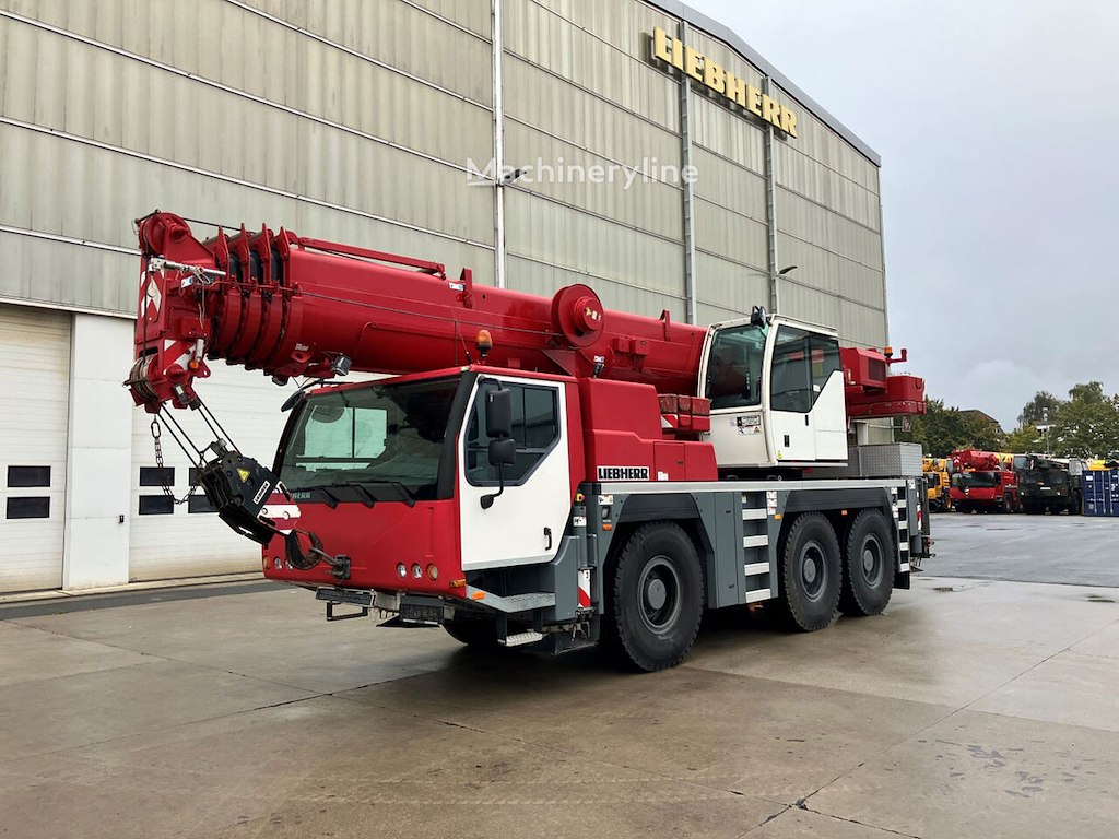 Liebherr LTM 1055-3.2 pokretna dizalica