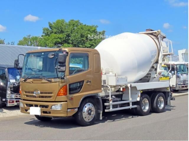 Hino BDG-GK8JKWA kamion s mešalicom za beton