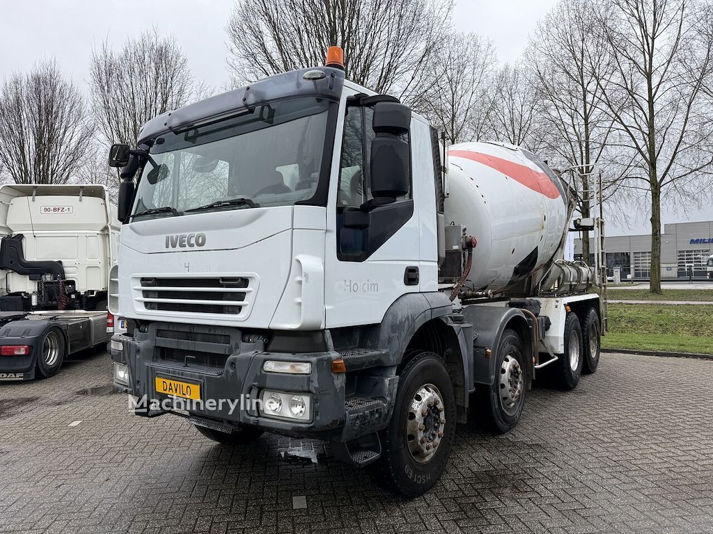 Liebherr na šasiji IVECO Trakker 340T41 Betonmischer - Liebherr 8 m³ kamion s mešalicom za beton