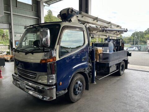 Isuzu Elf pumpa za beton