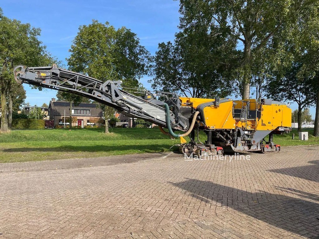 Wirtgen W210i glodalica za asfalt