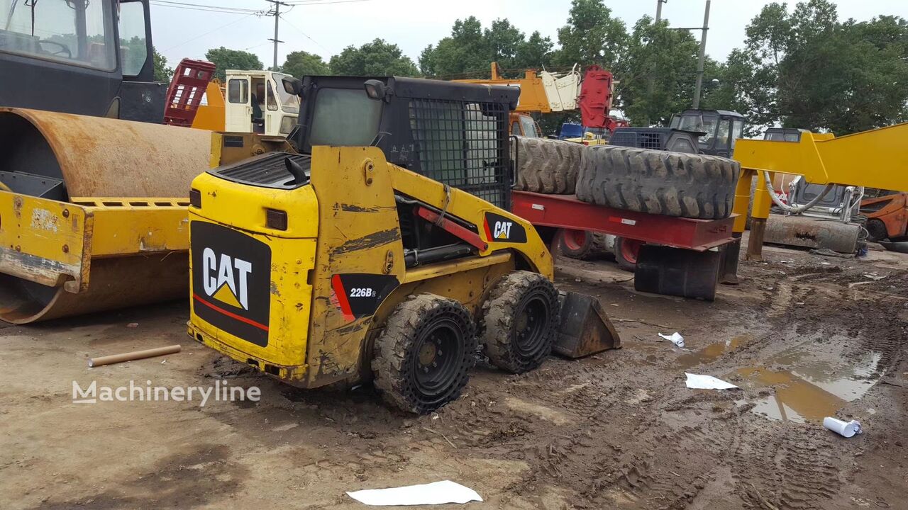 Caterpillar 226B mini utovarivač