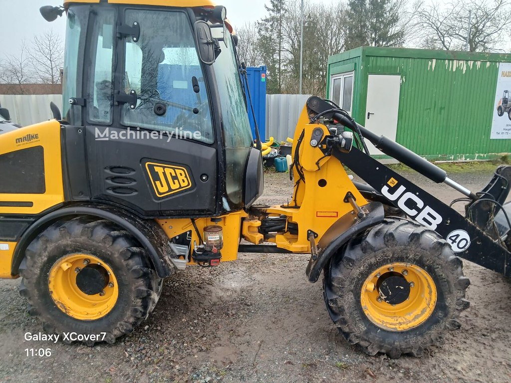 JCB prednji utovarivač