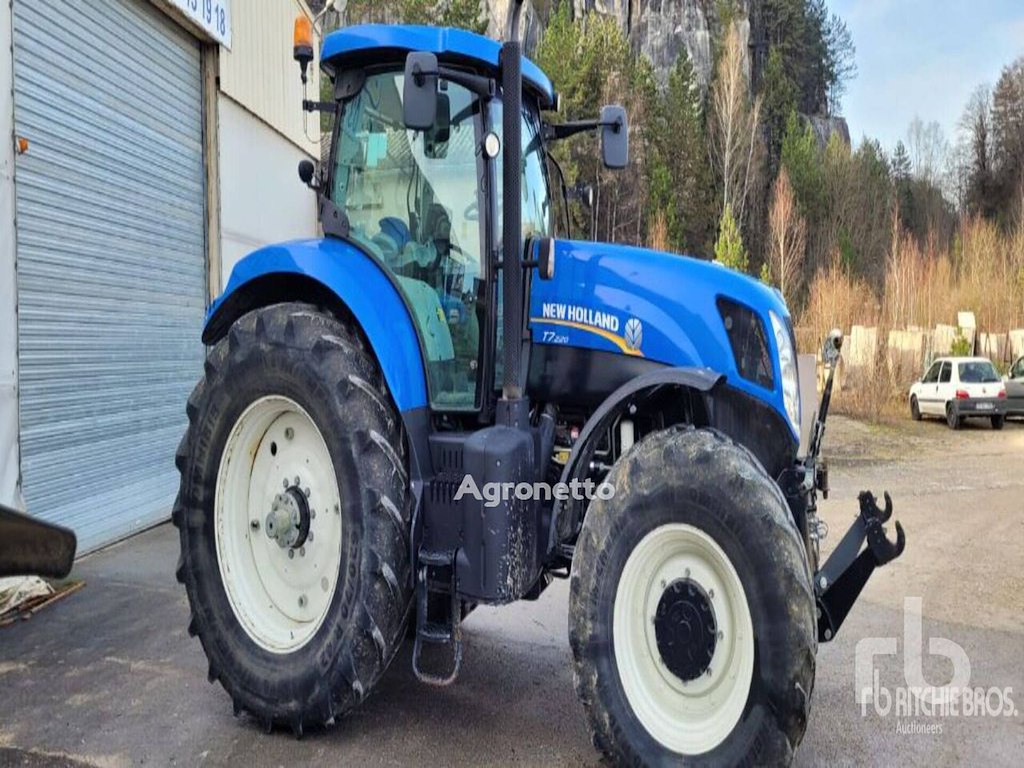 Prodaje se New Holland T7.220 POWER CO Tracteur Agricole traktor točkaš na aukciji