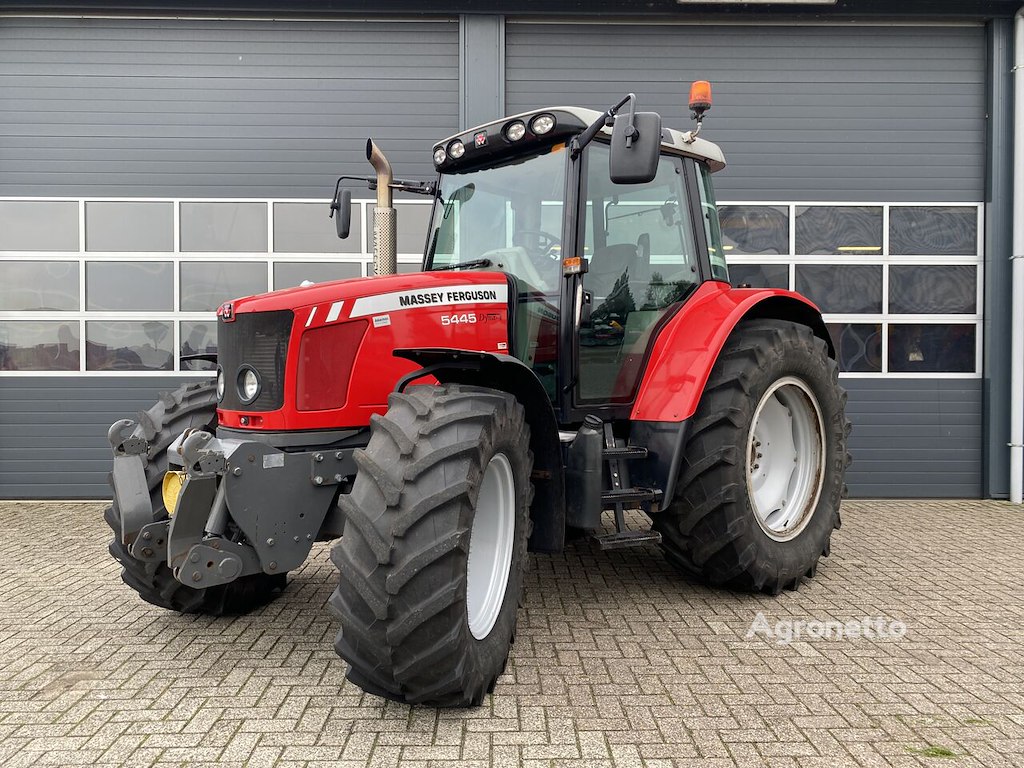 Massey Ferguson 5455 Dyna-4 traktor točkaš