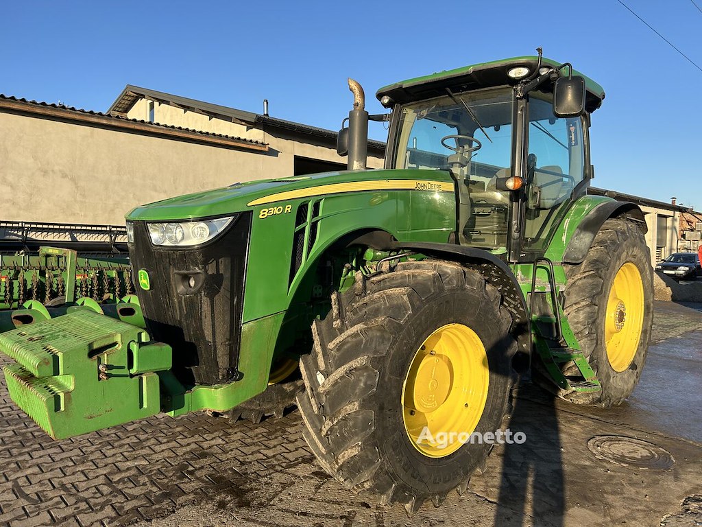 John Deere 8310 R traktor točkaš