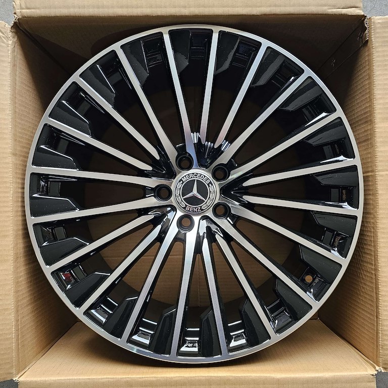 ALU FELNE
9.5J x20 ET45 5X112