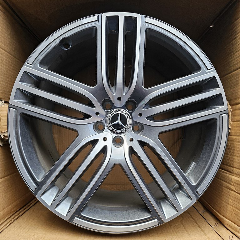 ORIGINAL ALU FELNE ZA MERCEDES
11/10j x21 et55/62.6 5x112
