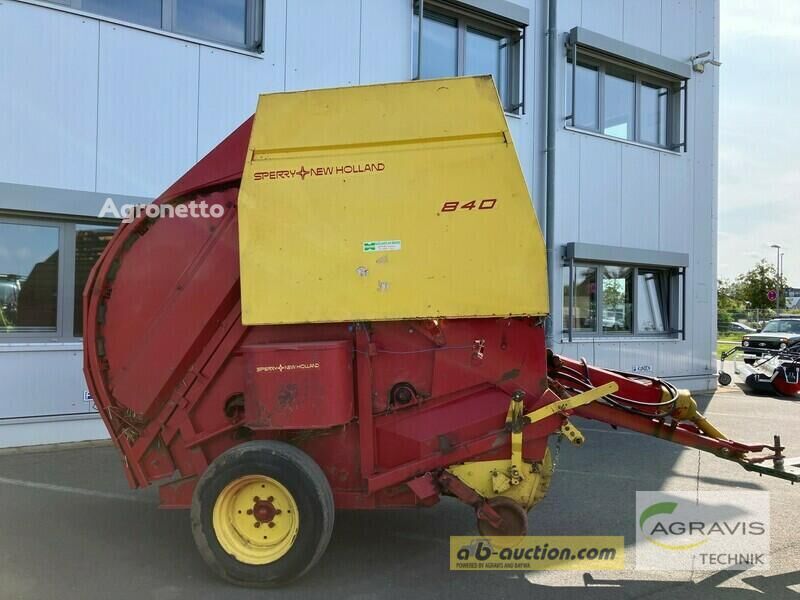 Prodaje se New Holland SPERRY C 840 balirku za okrugle bale na aukciji