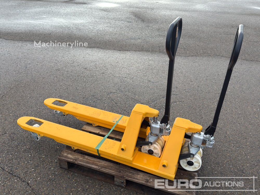 Prodaje se 2024 Pallet Truck (2 of) / Transpaleta kašiku za prednje utovarivač na aukciji