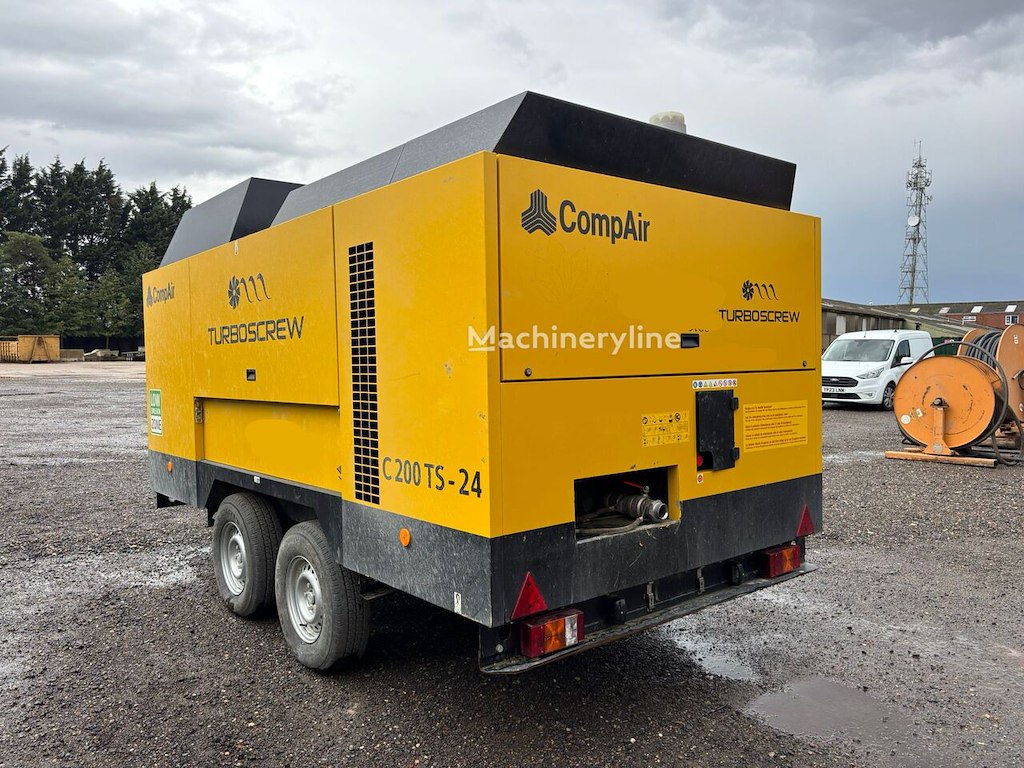 CompAir CT200 TS-24 mobilni kompresor