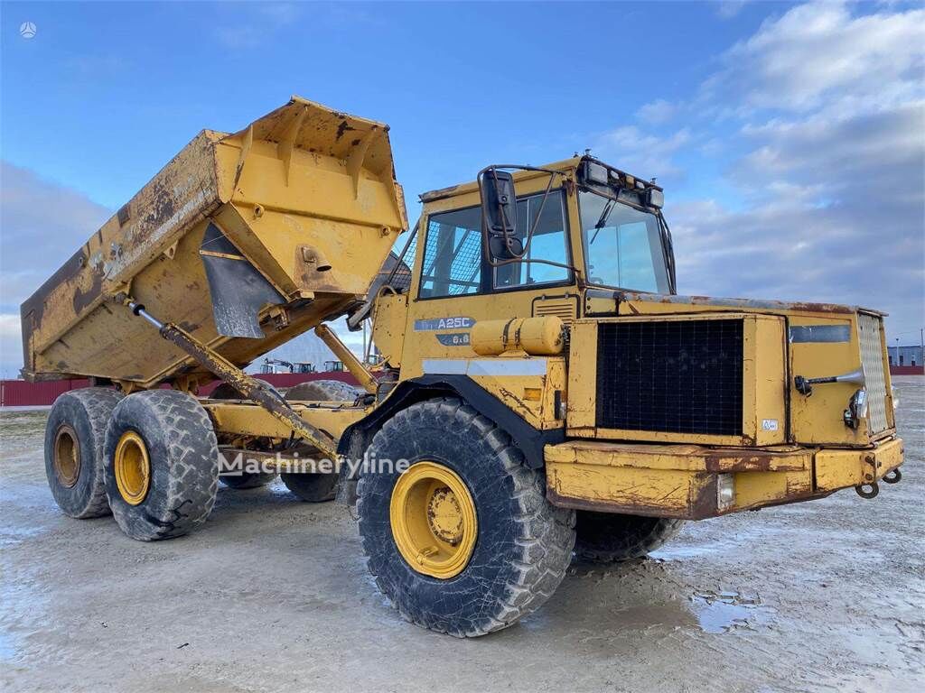 Volvo A25C zglobni damper