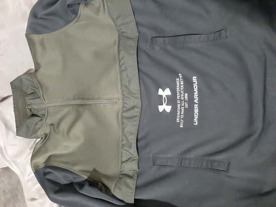 Under Armour Dukserica